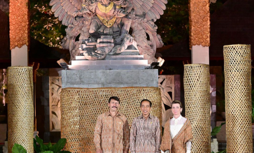 Presiden Jokowi Jamu Santap Malam Para Pemimpin dan Delegasi KTT WWF Ke ... Presiden Jokowi Jamu Santap Malam Para Pemimpin dan Delegasi KTT WWF Ke ...