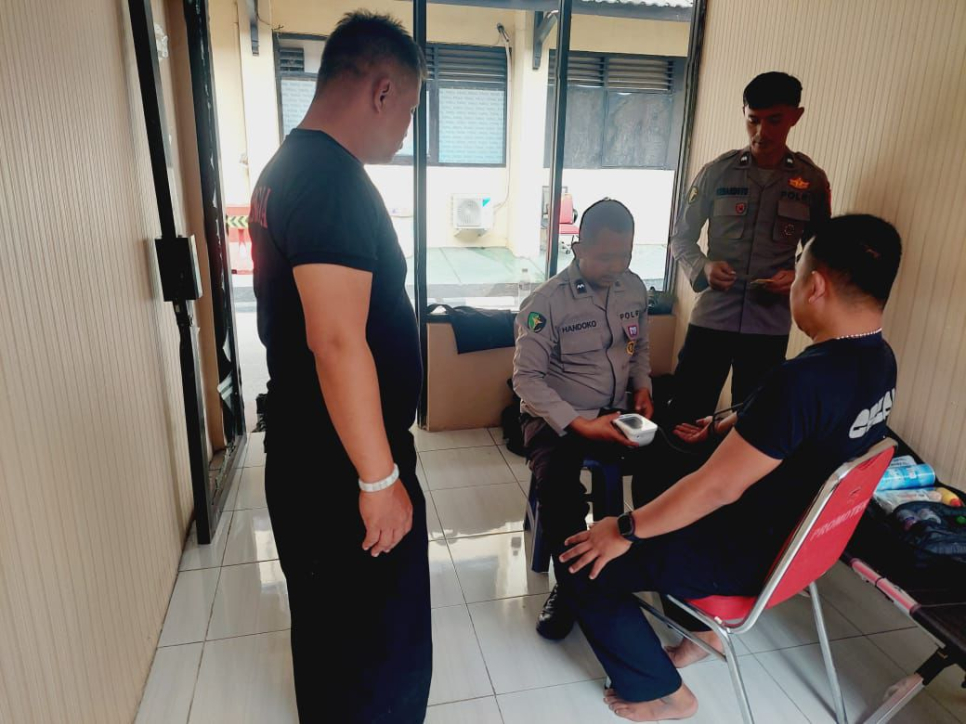 Subsatgas Dokkes Operasi Aman Nusa I Progo 2025 Laksanakan Pemeriksaan Kesehatan Personel